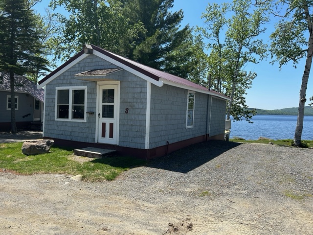Cabin 3 – Cozy Cove Cabins